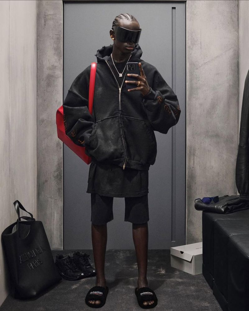 Balenciaga Fitting Room Campaign 2023 (Balenciaga)