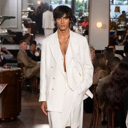 Akbar Shamji - Model Profile - Photos & latest news