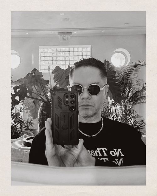 Manny Roman - Photographer Profile - Photos & latest news