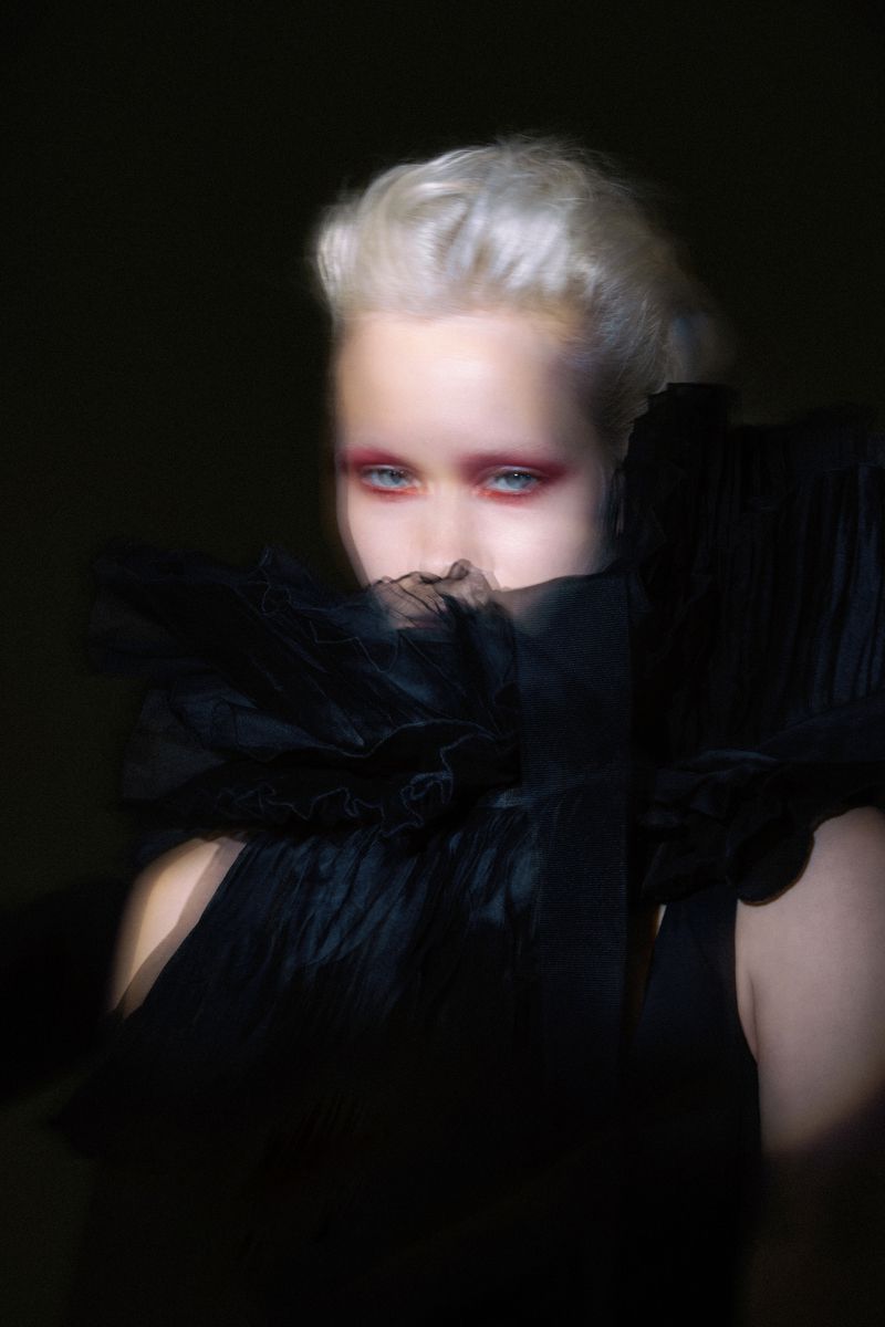 Shape of light (L'Officiel Malaysia)