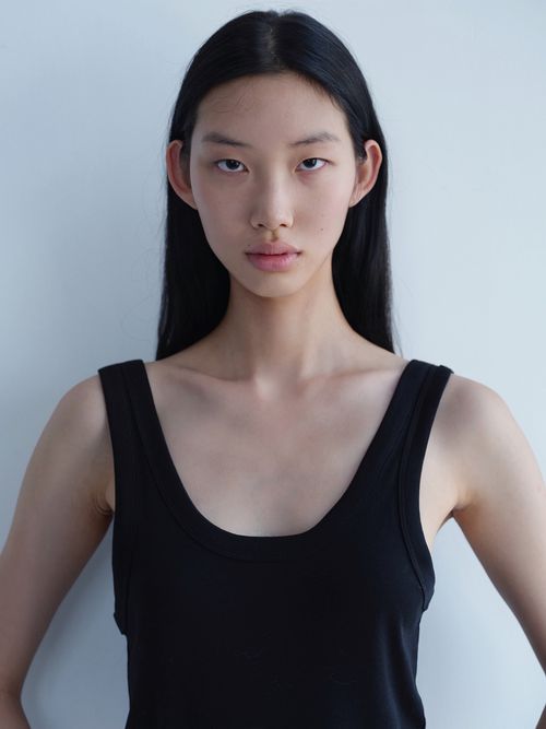 Roe Han - Model Profile - Photos & latest news