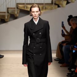 Brian Molloy - Fashion Editor/Stylist Profile - Photos & latest news