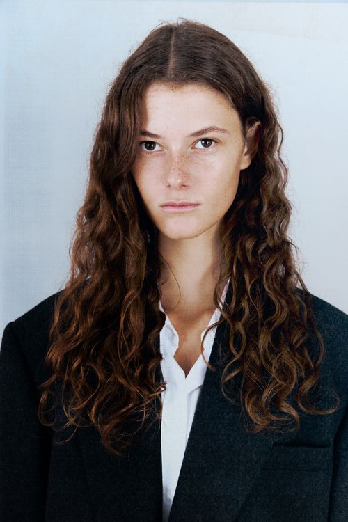 Jeanne Dagut - Model Profile - Photos & latest news