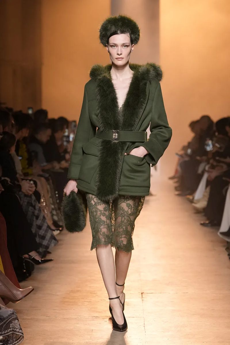 Elie Saab F/W 25 Show (Elie Saab)