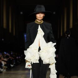 Bibi Breslin - Model Profile - Photos & latest news