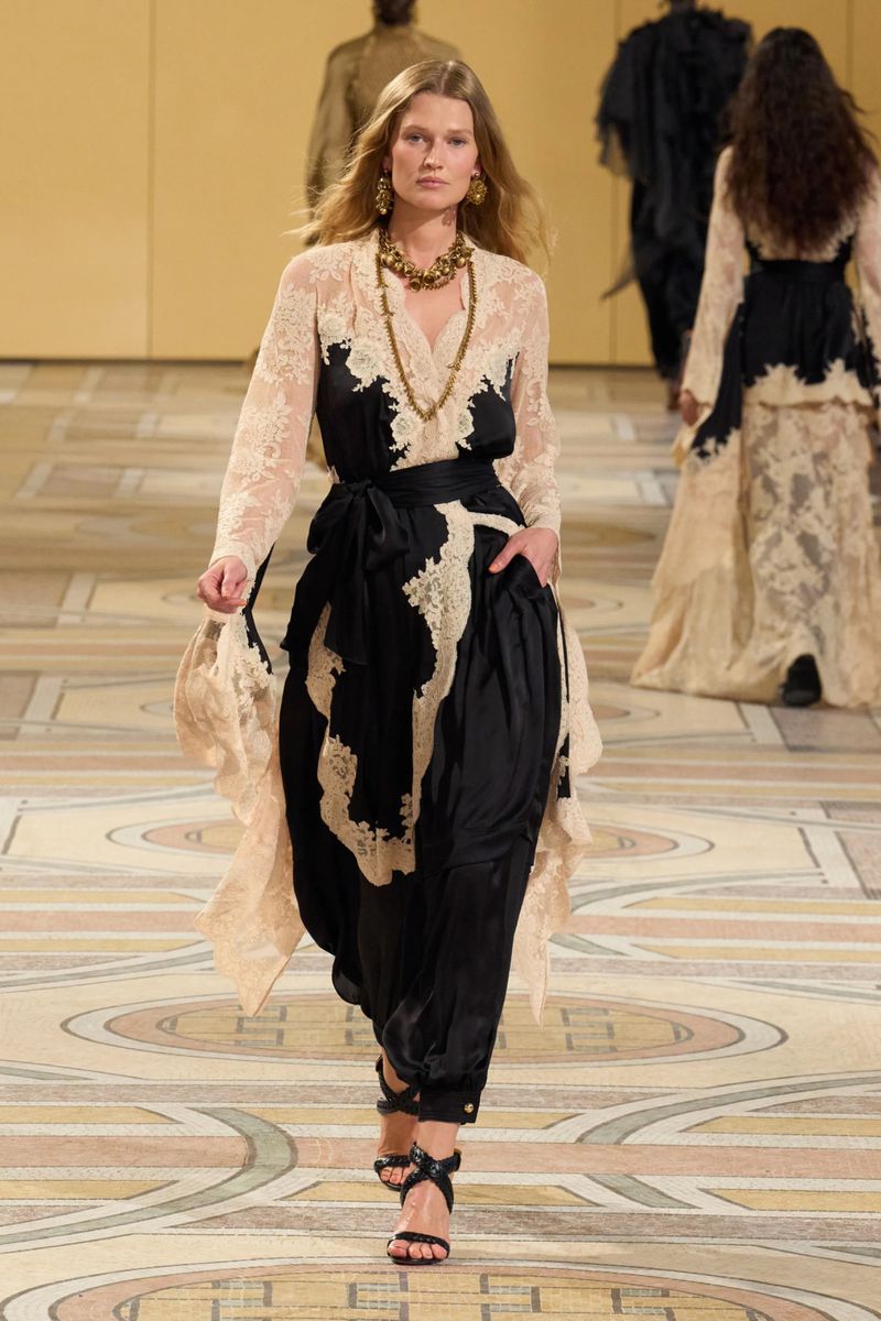Zimmermann F/W 25 Show (Zimmermann)