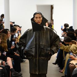 Suzi De Givenchy - Model Profile - Photos & latest news