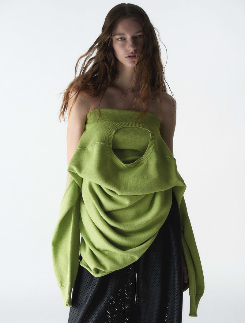 hula hoop (L'Officiel Italia)