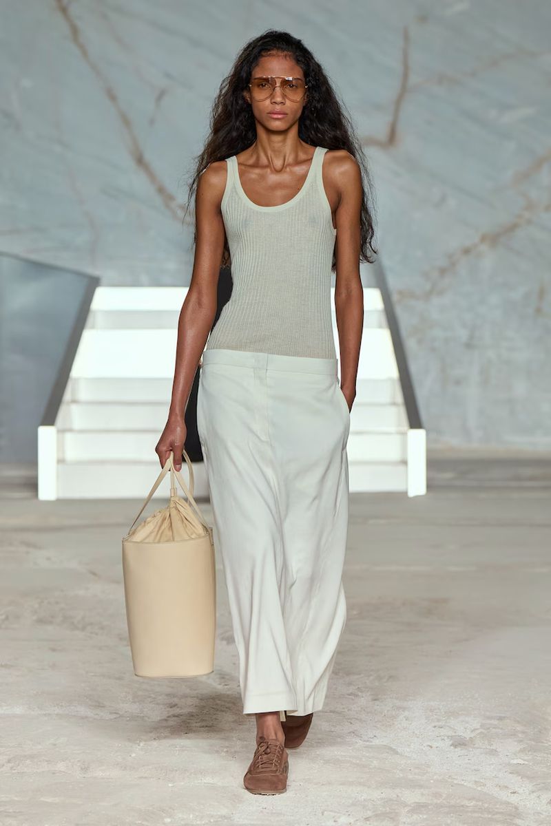 COS S/S 25 Show Athens (COS)