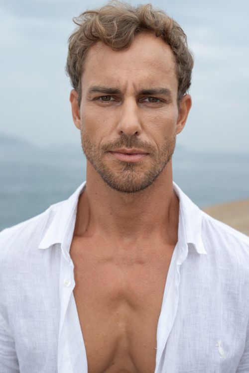 Henrique Hansmann - Model Profile - Photos & latest news