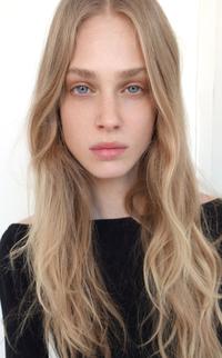 Katrina Roelle - Model - detail by year