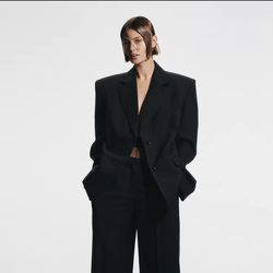 Bibi Breslin - Model Profile - Photos & latest news