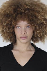 Aurélie Roux - Model Profile - Photos & latest news