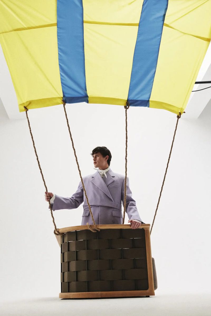 NZZ Bellevue by Nicolas Haeni (Various Editorials)