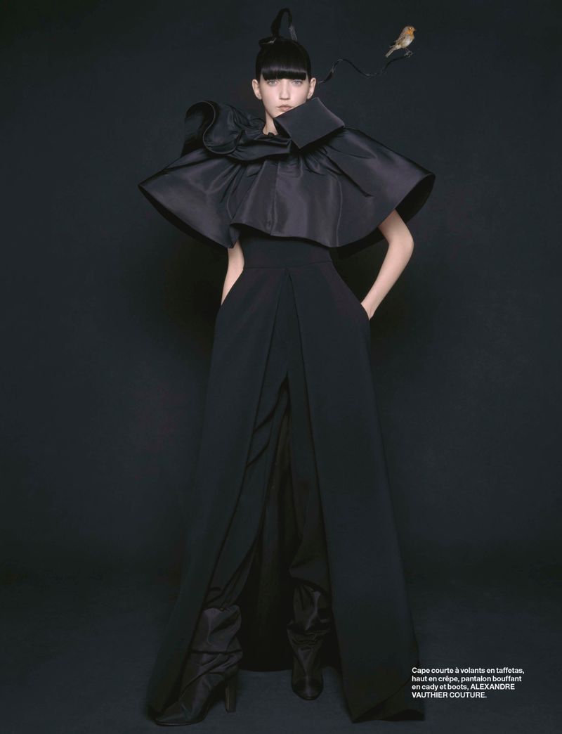 La Couture Oiseau De Nuit (Numéro France)