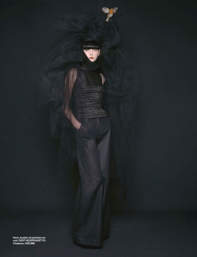 La Couture Oiseau De Nuit (Numéro France)