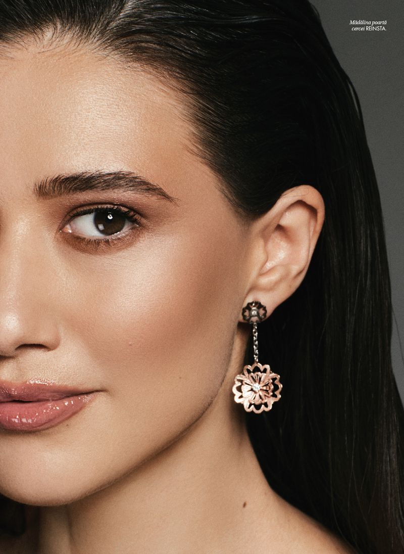 Bright like a diamond (Elle Romania)