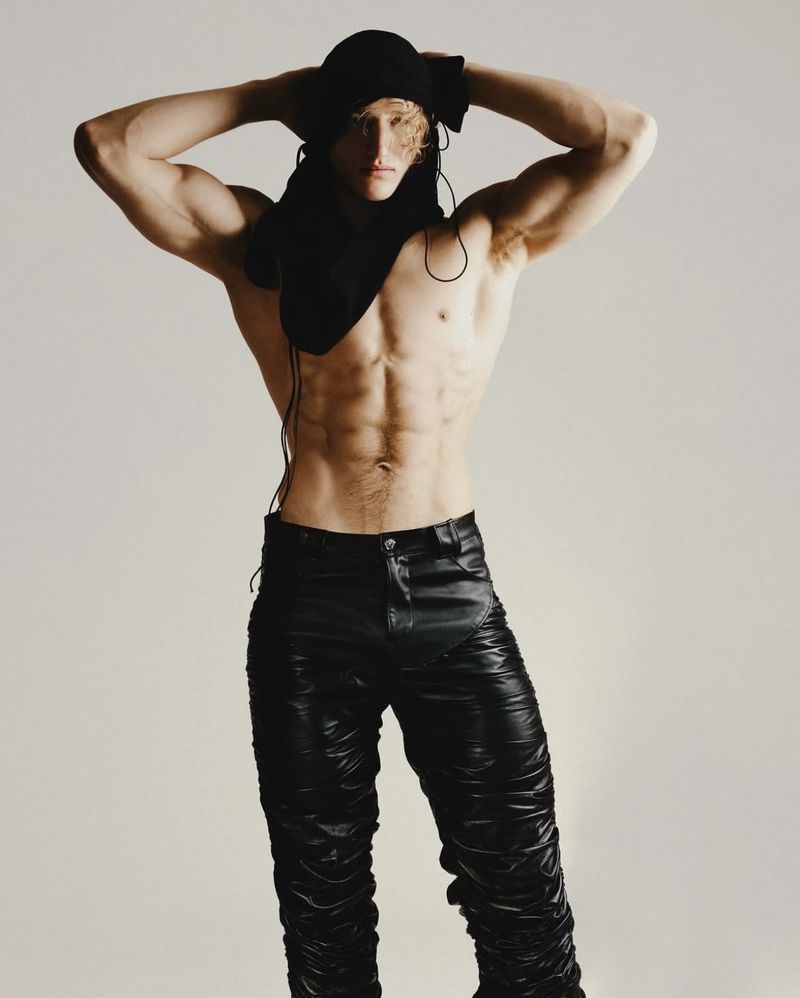 A CORPS A CORPS by Thi Santos (Numéro Homme Switzerland)