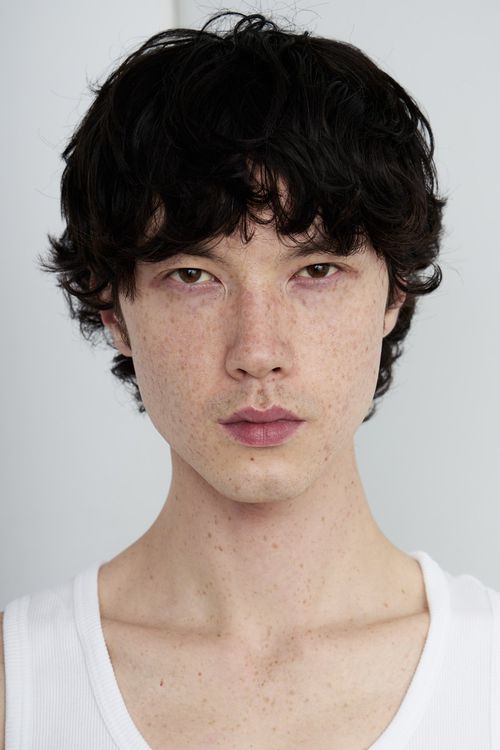 Emile Woon - Model Profile - Photos & latest news