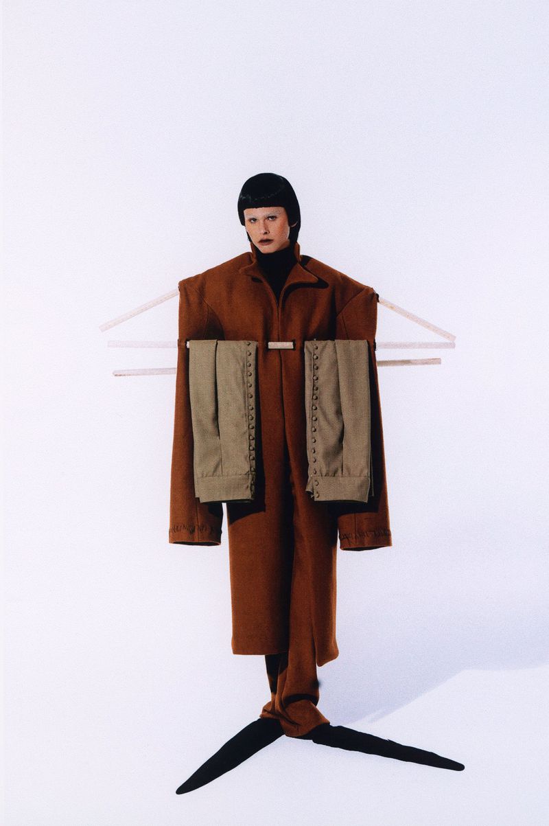 Photography by Igor Reis (L'Officiel Brasil)