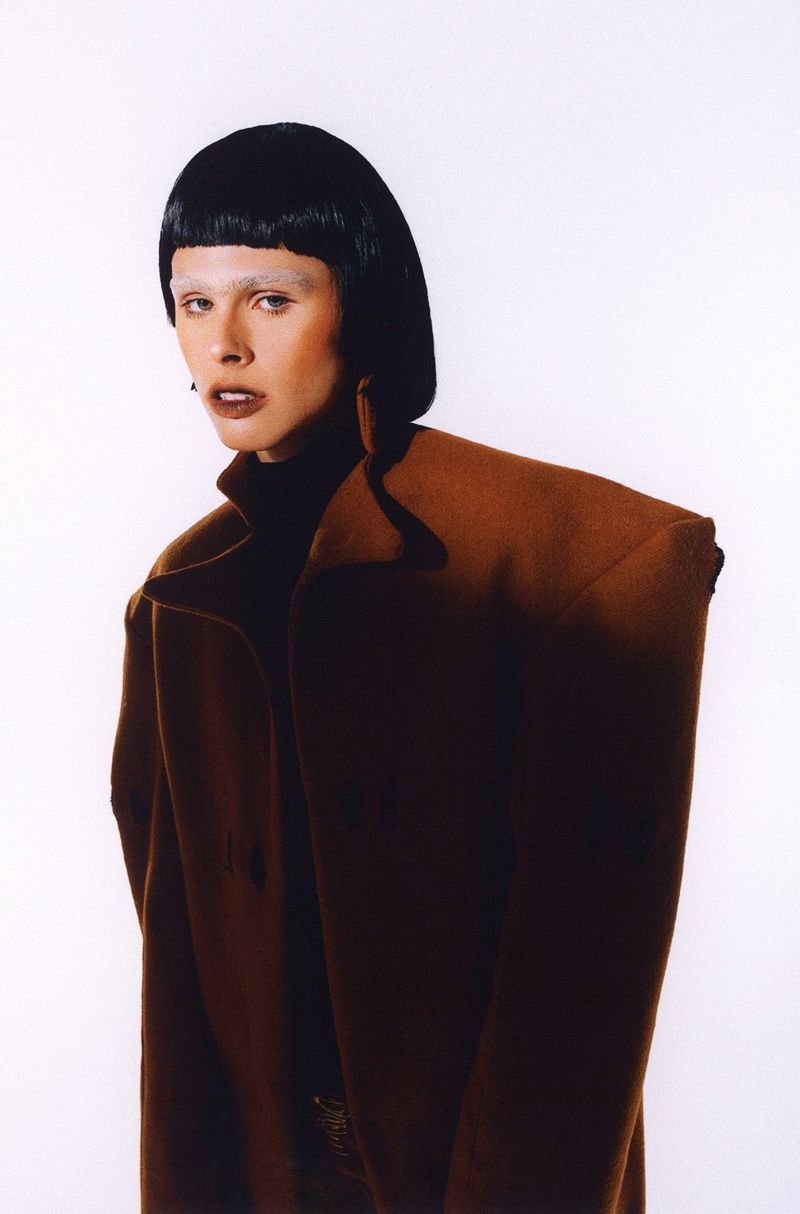 Photography by Igor Reis (L'Officiel Brasil)