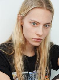 Annie Arnander - Model Profile - Photos & latest news