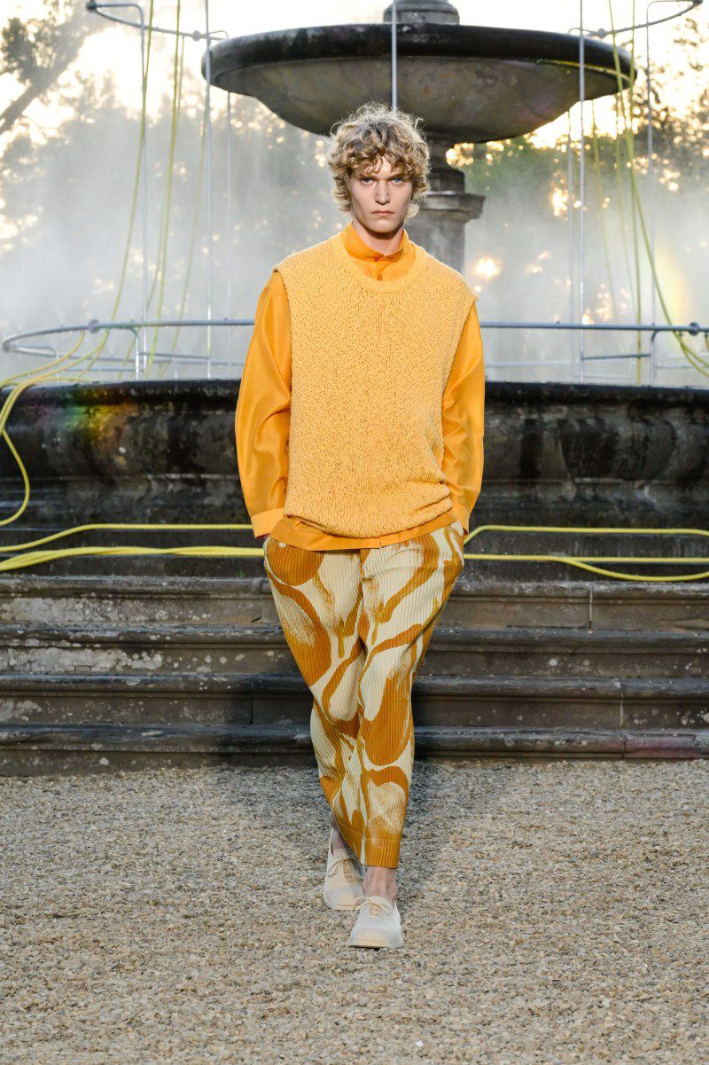 Homme Plissé Issey Miyake S/S 26 Show (Issey Miyake)