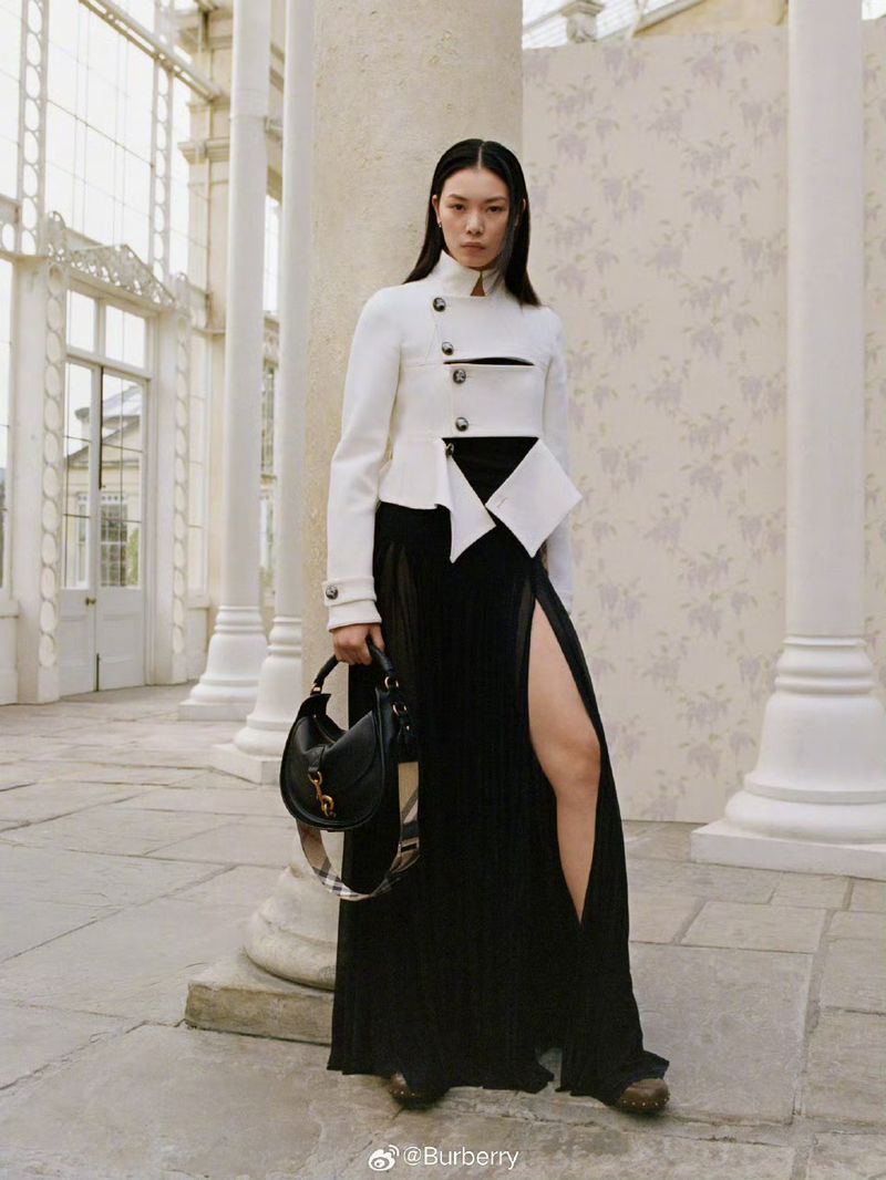 Burberry Summer 2025 Product Campaign (Burberry)