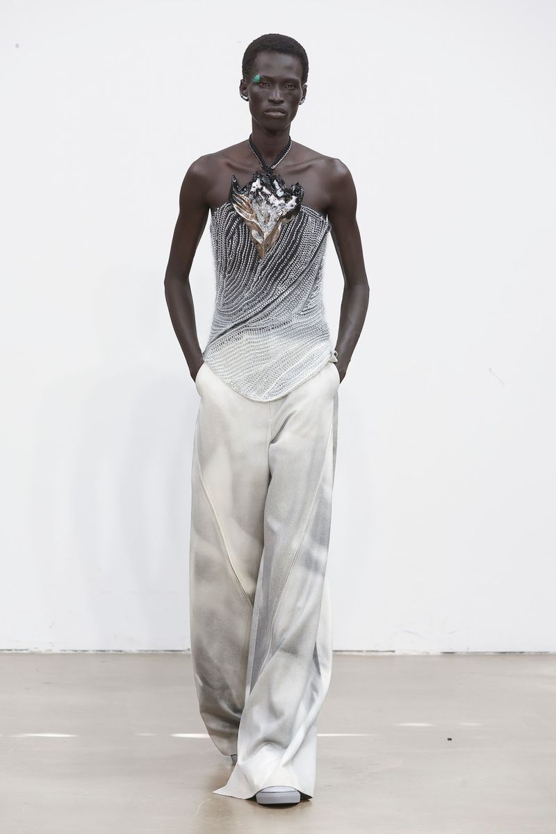 Yuima Nakazato Haute Couture Fall 2025 Show (Various Shows)