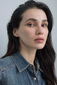 Mimi Flores - Model Profile - Photos & latest news
