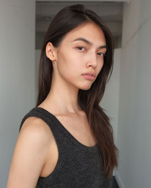 Lisa Han - Model - Featured