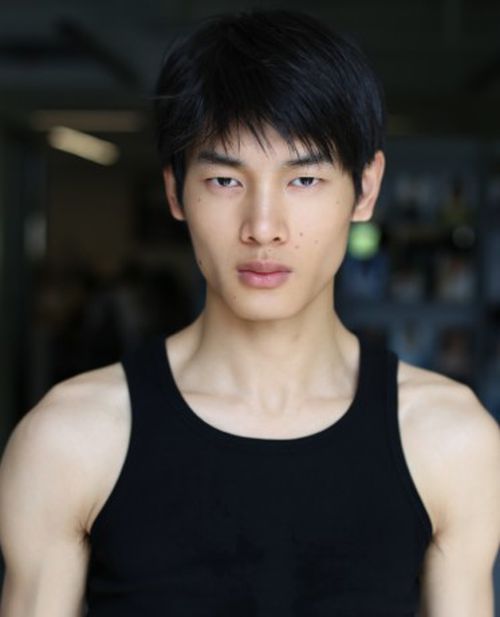 Zhichuan Hu - Model Profile - Photos & latest news