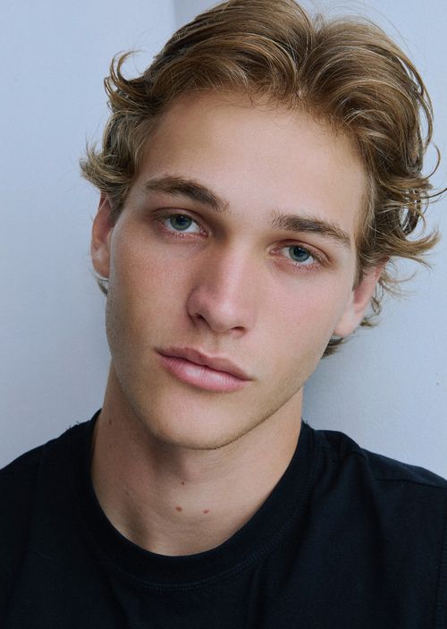 Warren Axelman - Model Profile - Photos & latest news