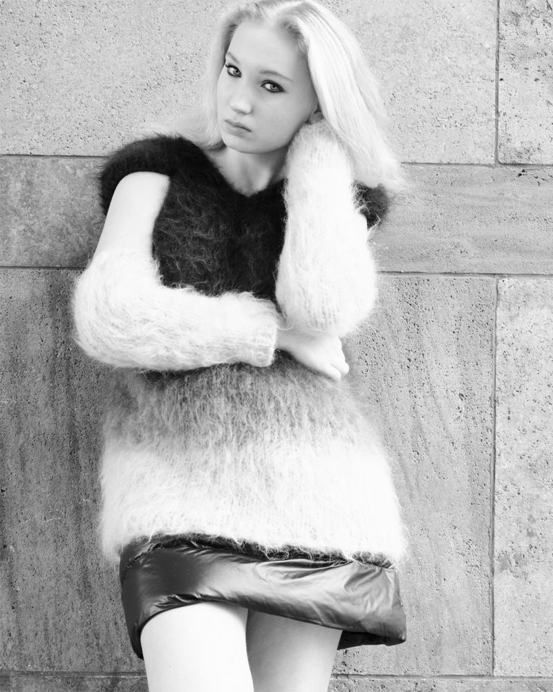 ALL–IN Nº8 “Fan Fiction” (August Barron)