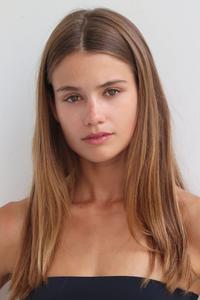 Beatriz Marxen - Model Profile - Photos & latest news