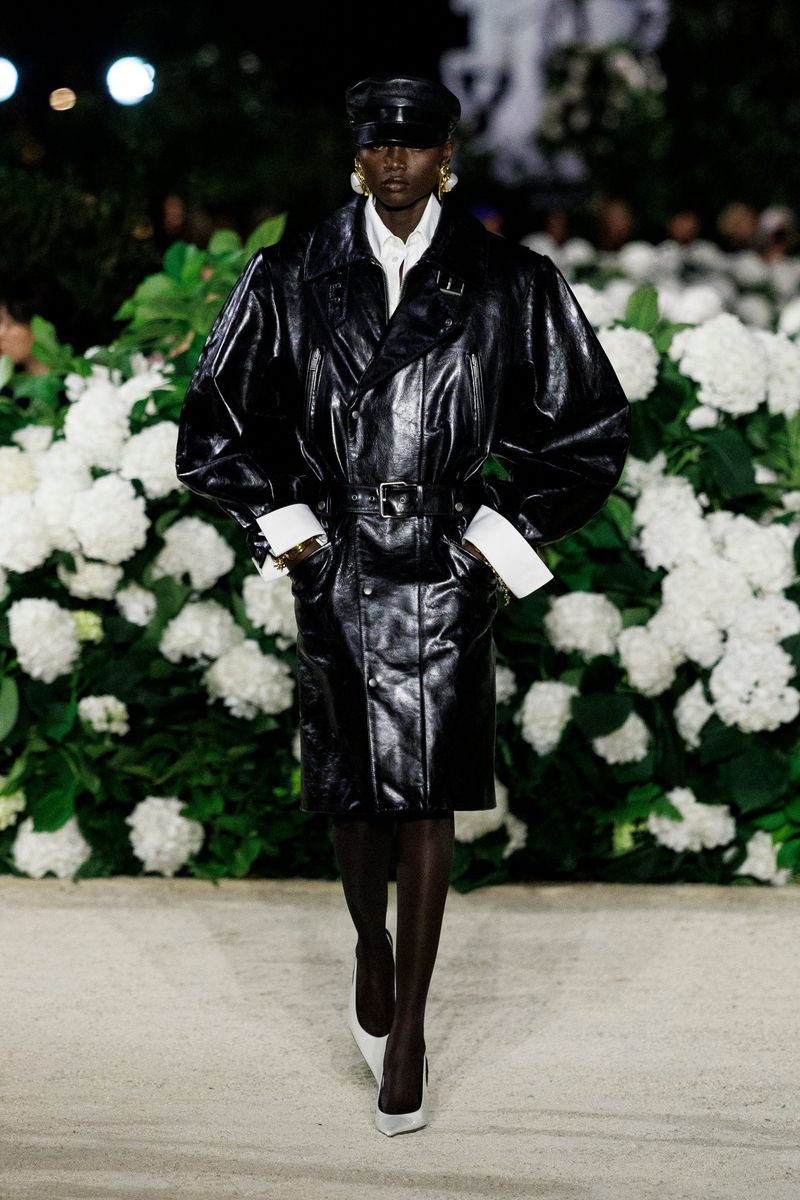 Saint Laurent S/S 26 Show (Saint Laurent)