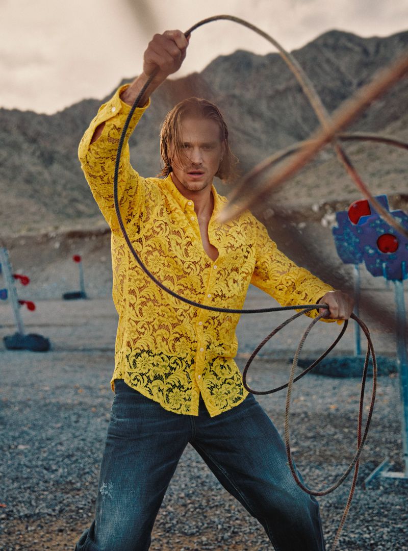 Matthew Noszka (L'Officiel Hommes Italia)