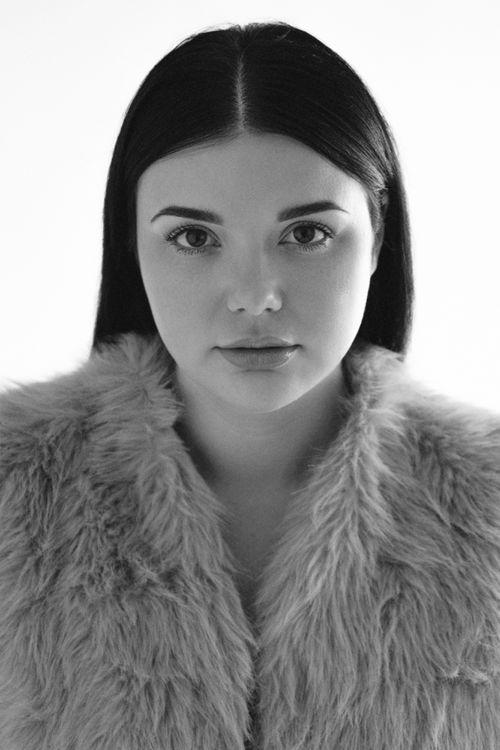 Nicole Handy - Makeup Artist Profile - Photos & latest news