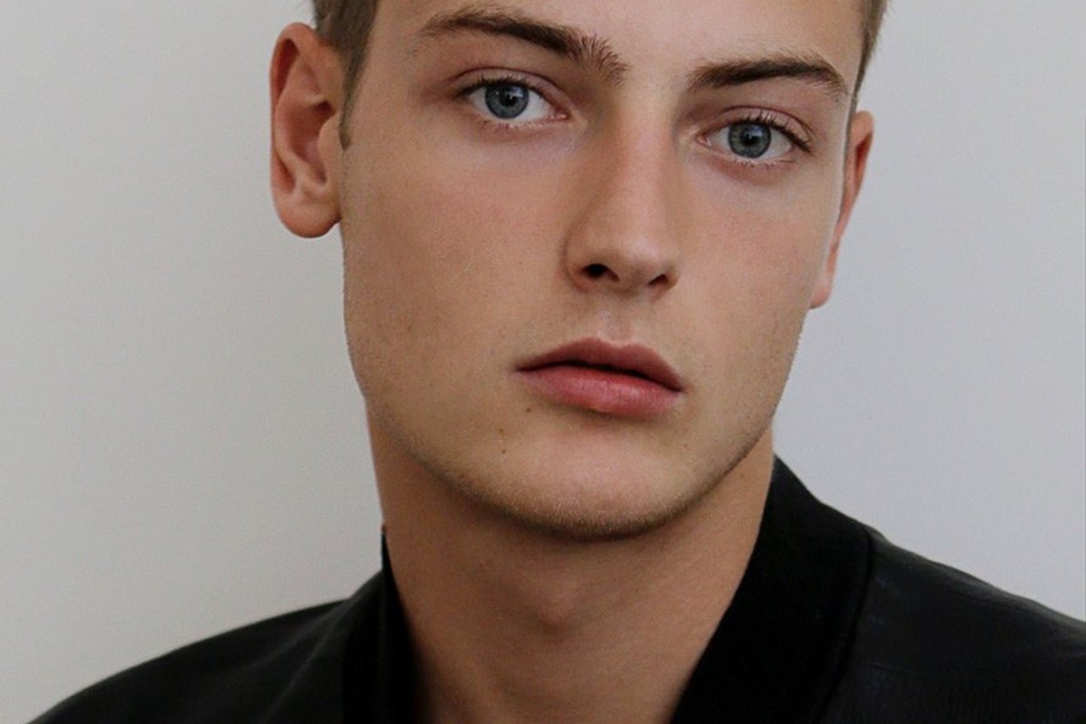 Adrien | NEWfaces