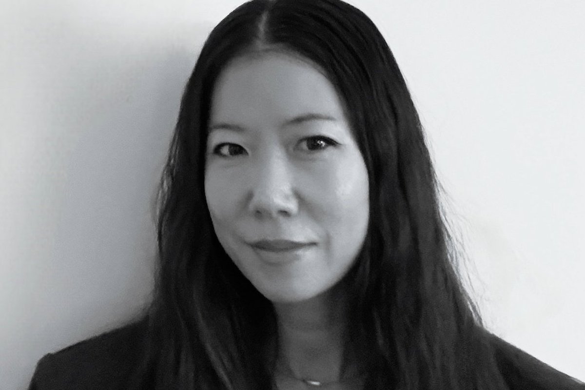 Makeup Artist Yumi Lee Is Drawn Towards Radiant Finishes – Of The Minute