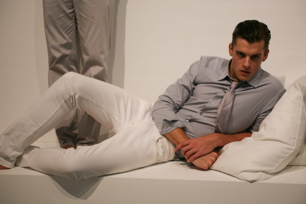 Calvin Klein Spring 2011 Presentation | models.com MDX