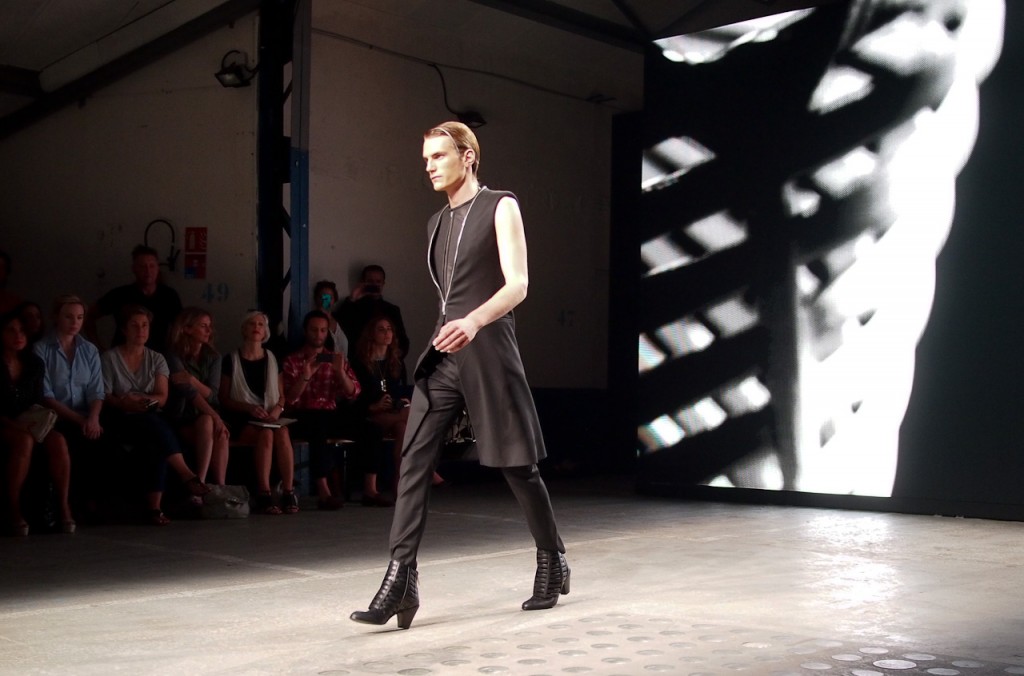 Gareth Pugh S/S 2012 | models.com MDX