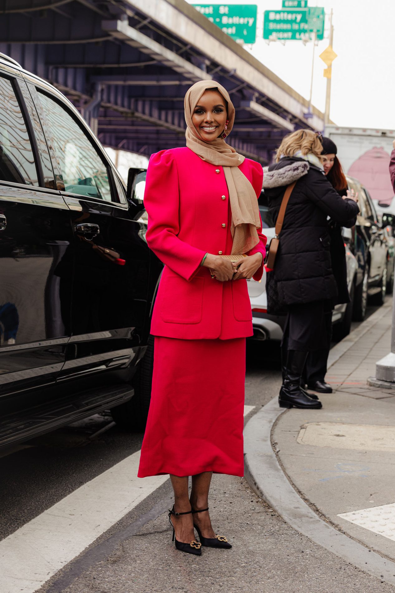Street Style: See What the Models Are Wearing Off-Duty During NYFW F/W ...
