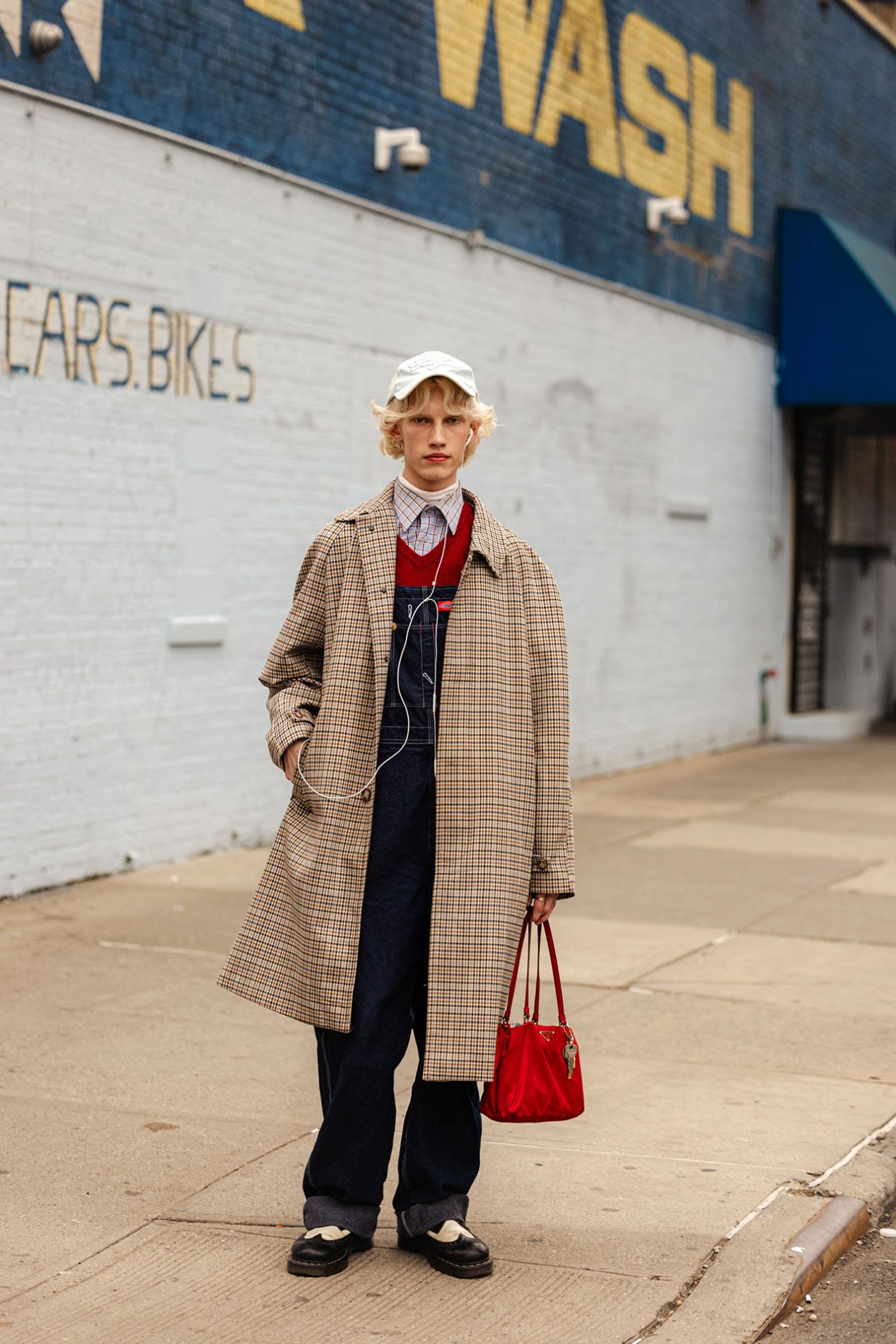 Street Style: See What the Models Are Wearing Off-Duty During NYFW F/W ...