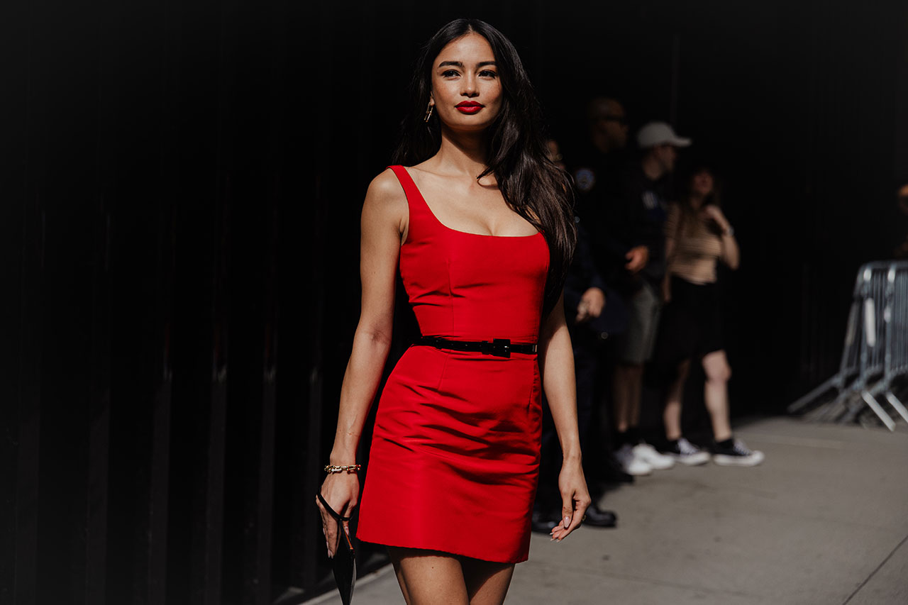 Street Style: See What the Models Are Wearing Off-Duty During NYFW S/S ...