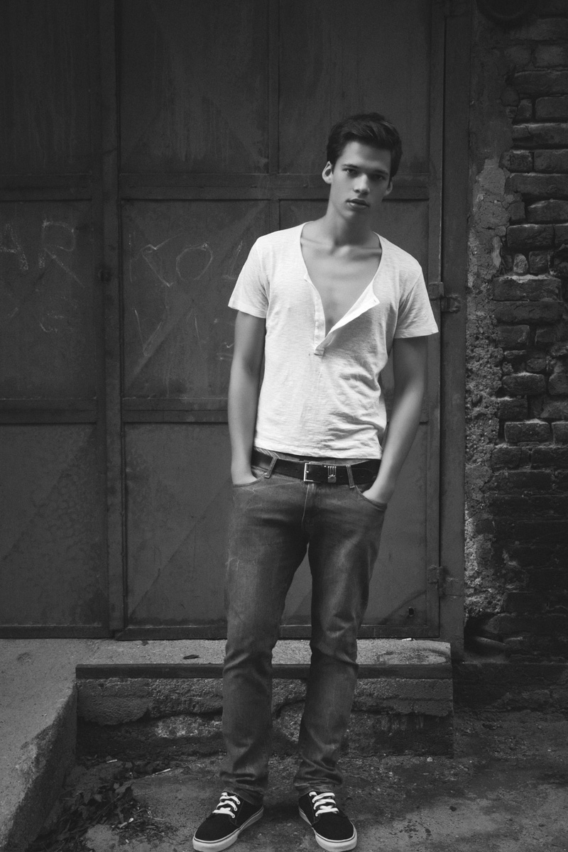 Adam V. – NEWfaces