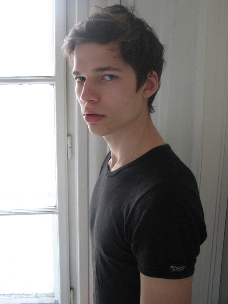 Adam V. – NEWfaces