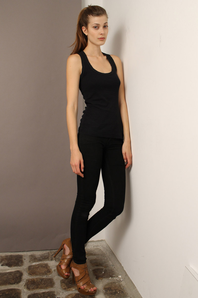 Larissa – NEWfaces