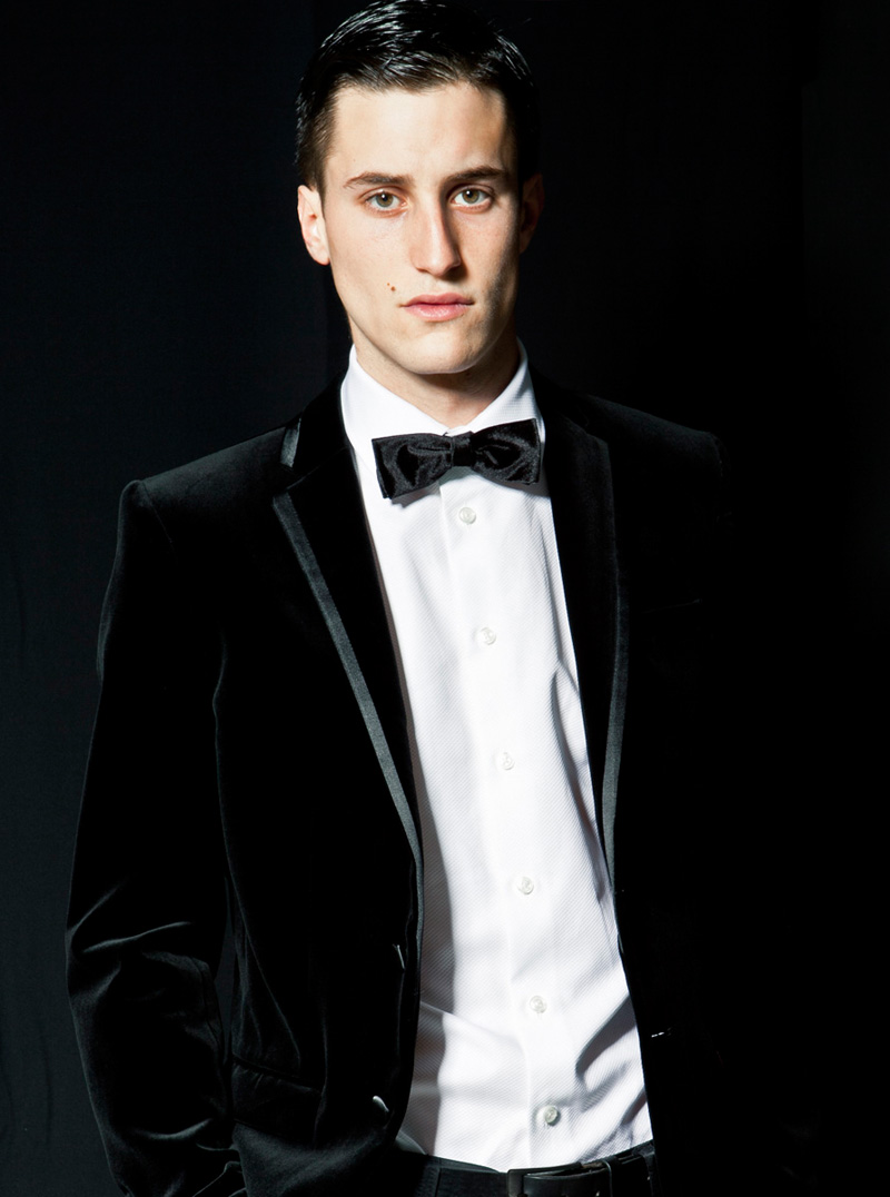 Adrian P. – NEWfaces