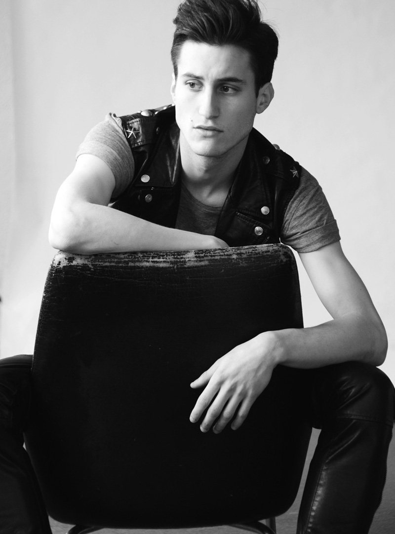 Adrian P. – NEWfaces